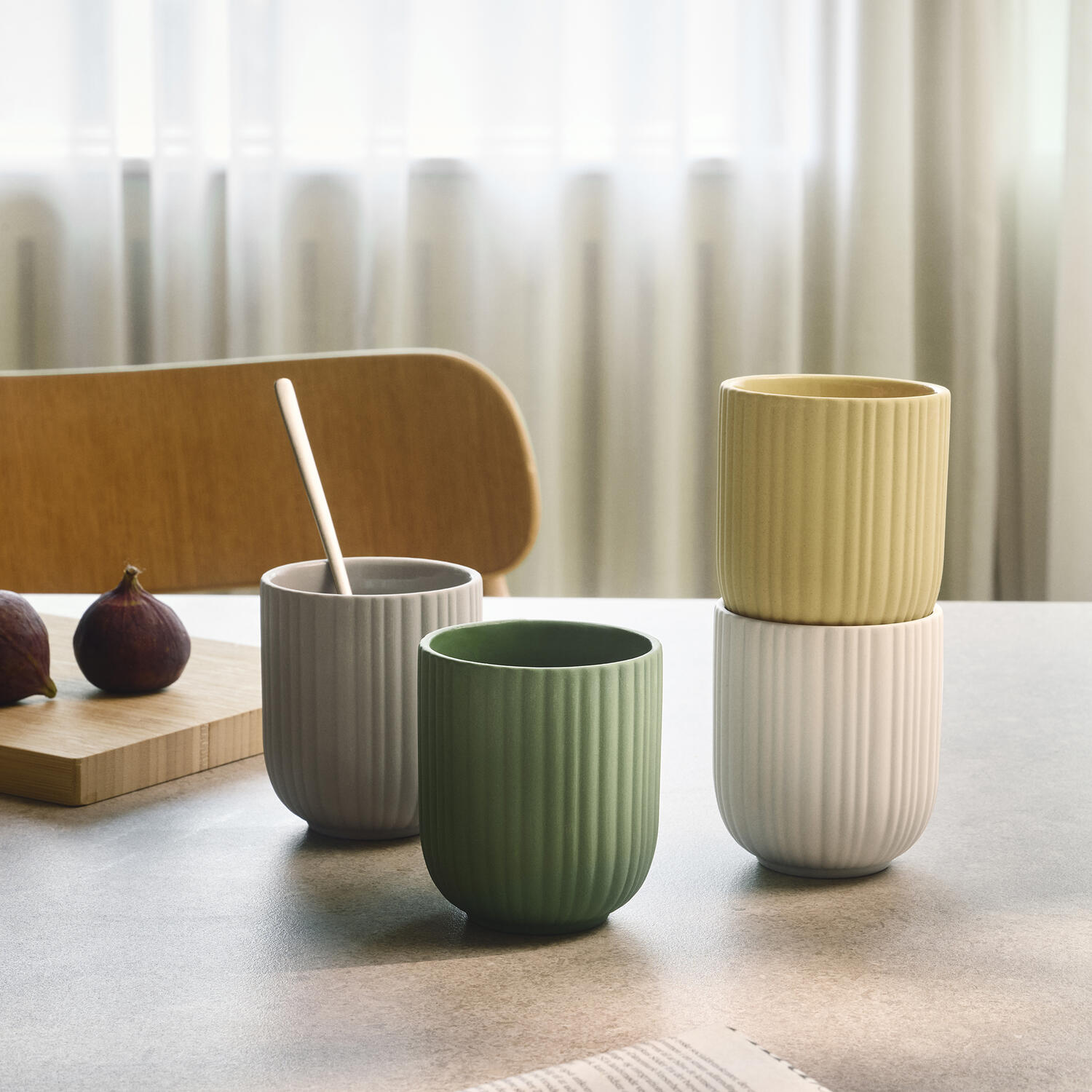Kjøp Verda kopp, soft light grey fra Knabstrup Keramik